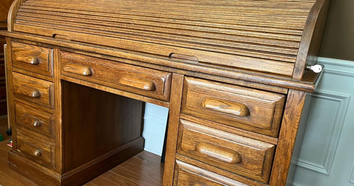 VINTAGE ROLL TOP DESK & CHAIR for $550 in Greensboro, GA | For Sale ...