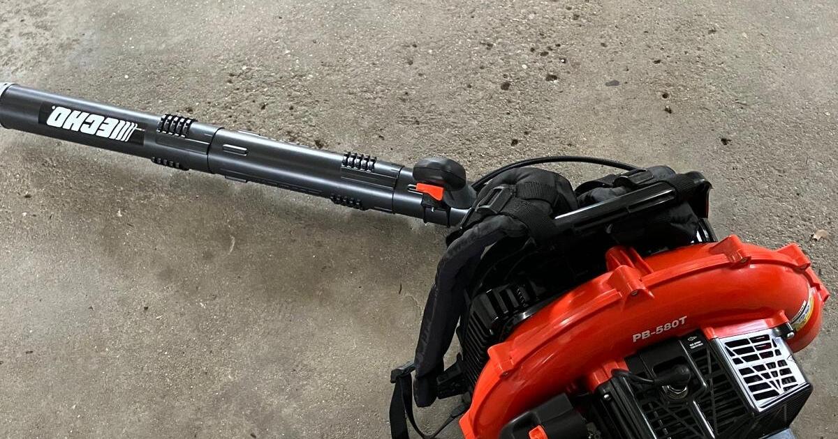 EECHO Leaf Blower 216 MPH 517 CFM 58.2cc Gas 2-Stroke Backpack Leaf ...