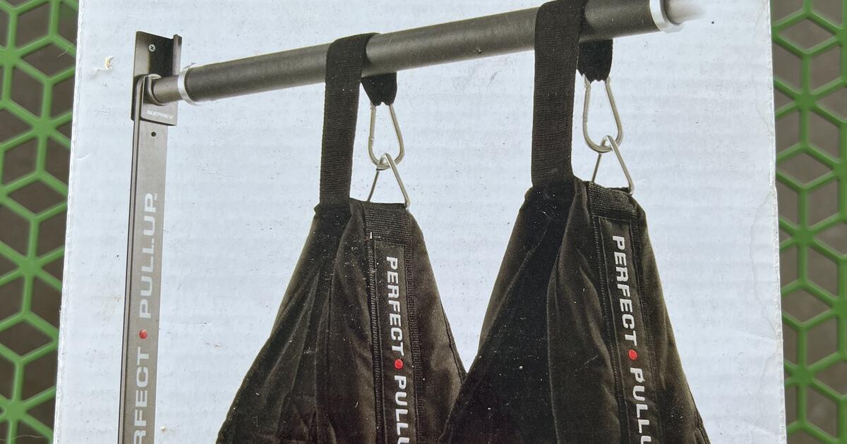 FREE: Perfect Pull Up Ab Straps for Free in Santa Fe, NM | For Sale ...