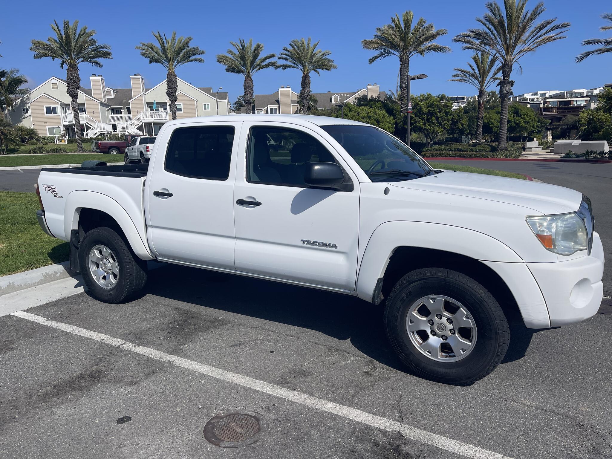 2005 Toyota Tacoma TRD Off-road PreRunner SR5 V6 for $12500 in Dana ...