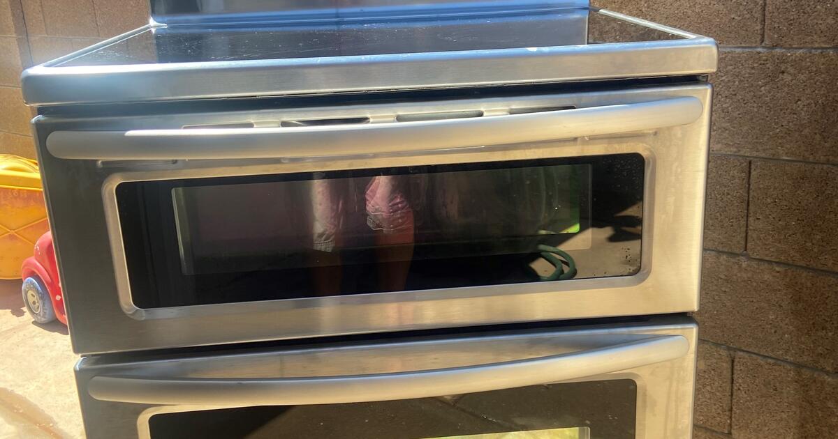 KitchenAid Double Oven Electric Range with Self-Cleaning Oven in ...