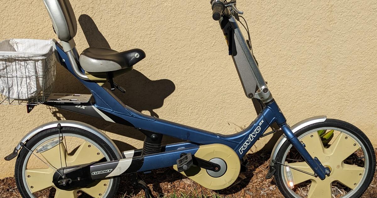 Excellent Condition Giant Revive DX Recumbent Bike Bicycle for $400 in ...