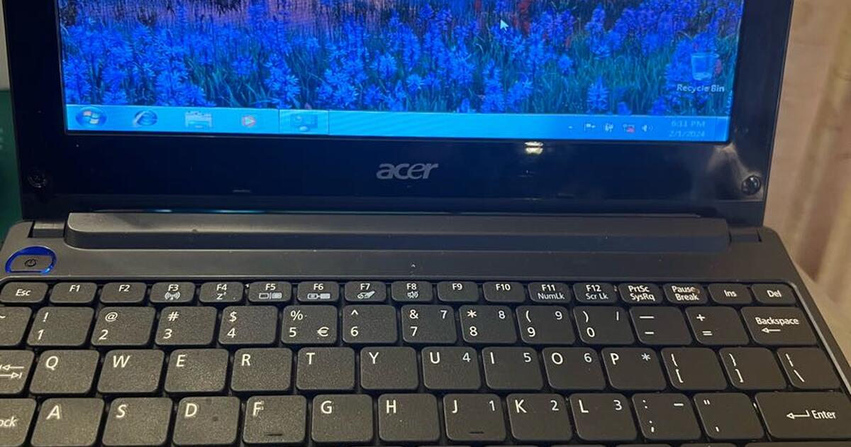 Black Acer Aspire one laptop 10 inch screen for $75 in Daly City, CA ...