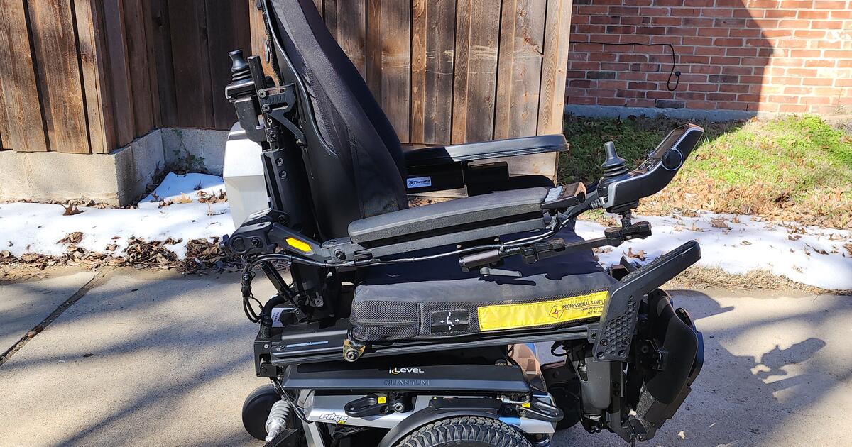 Quantum iLevel Power Wheelchair for $1500 in Lewisville, TX | For Sale ...