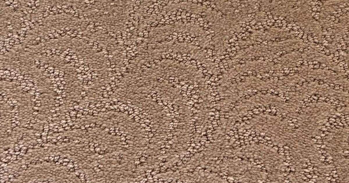Patterned Carpet, Beige color. in Santa Fe, NM | For Sale & Free — Nextdoor