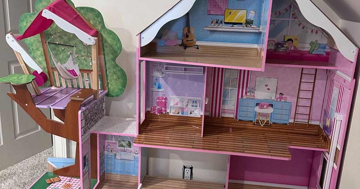 Barbie Playhouse - 4 levels - Free for Free in Cornelius, NC | For Sale ...