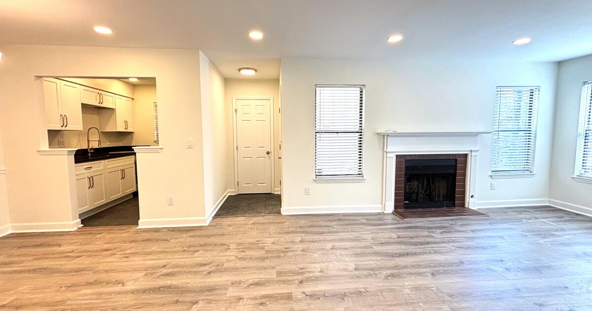 Fully Renovated 1 bedroom condo for rent in Sandy Springs for $1600 in ...