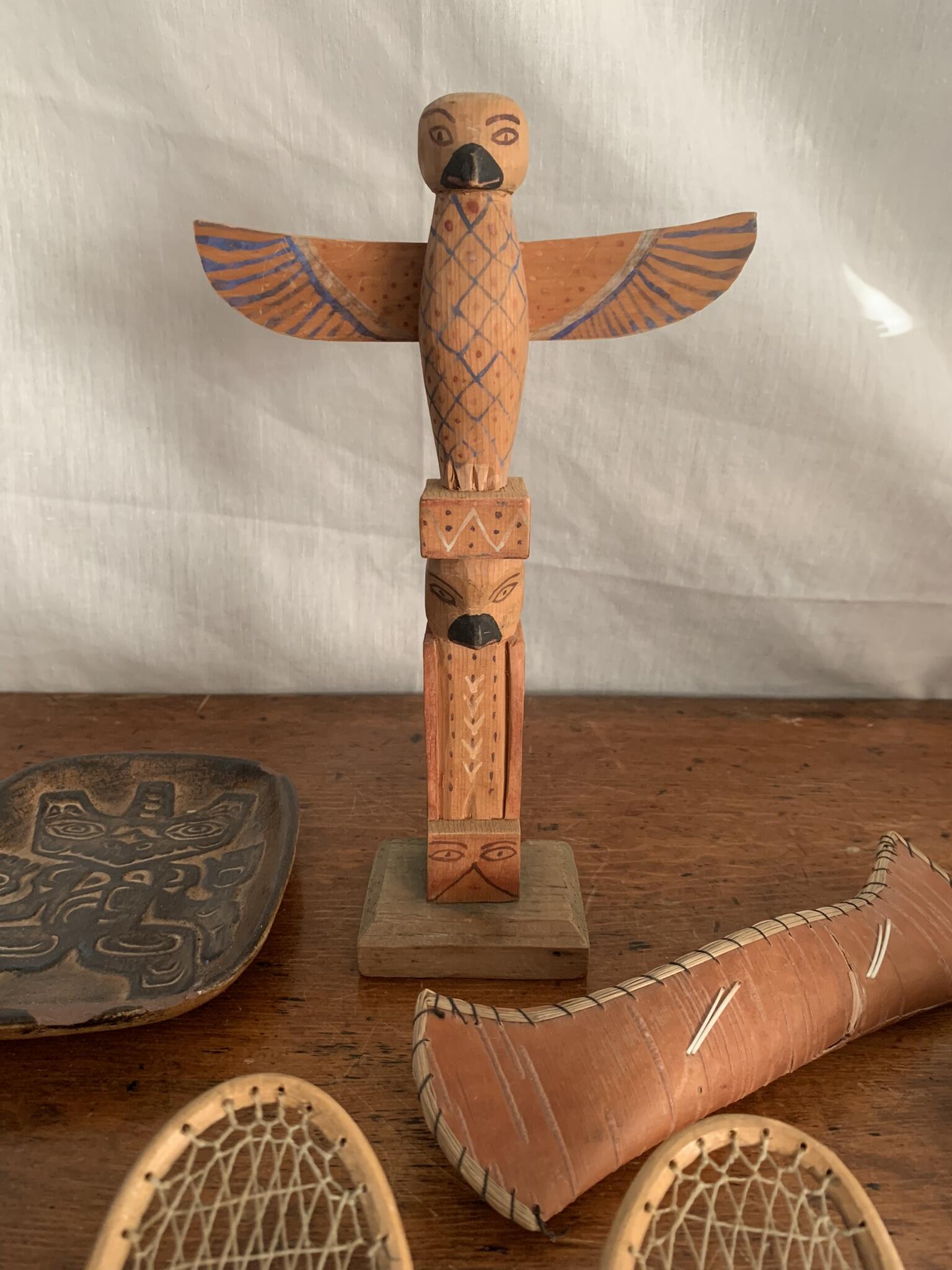 Grouping of Native American / Indigenous Canadian handmade objects for ...