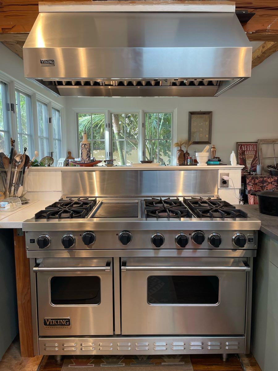 48” Viking range and hood. for $4000 in Studio City, CA | For Sale ...