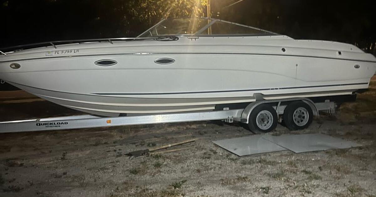 27ft rinker for $1000 in St. Petersburg, FL | For Sale & Free — Nextdoor