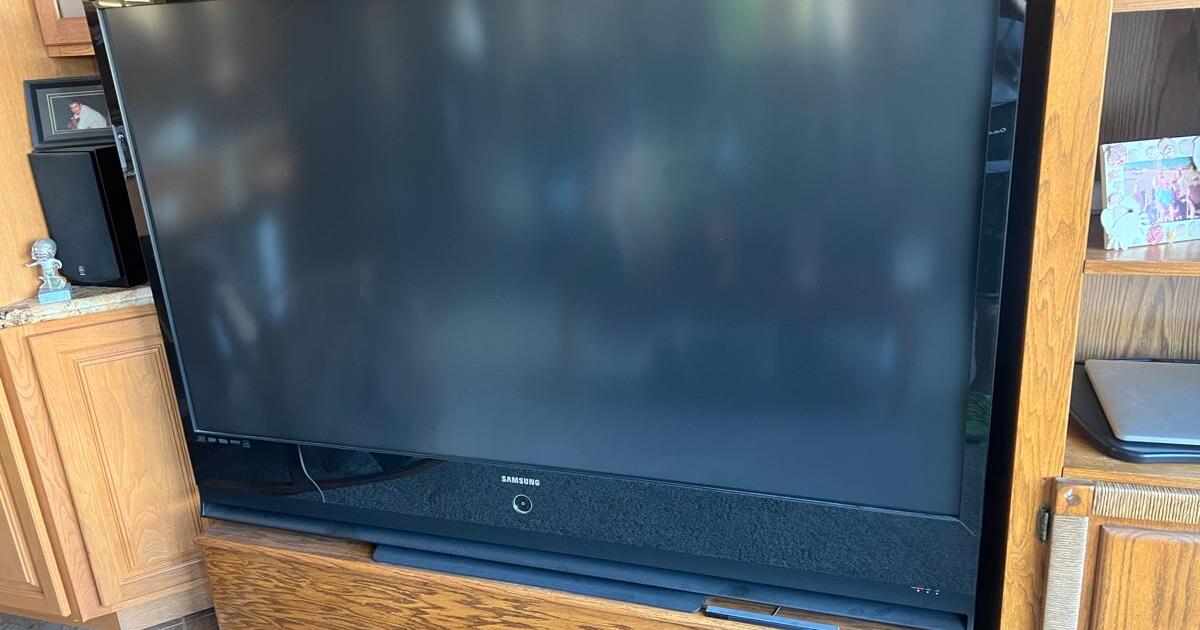 72” Samsung TV for Free in Oceanside, CA | For Sale & Free — Nextdoor
