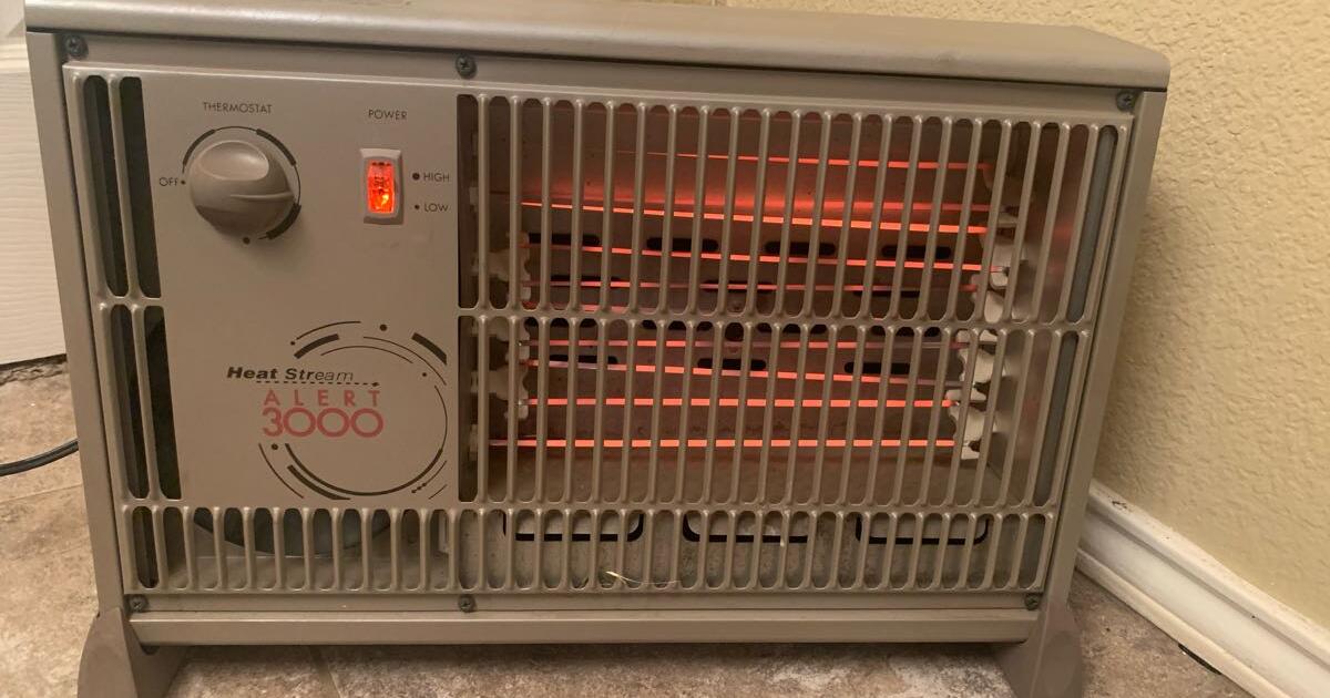 nice floor portable space heater . see pics for details . PU SEE ...