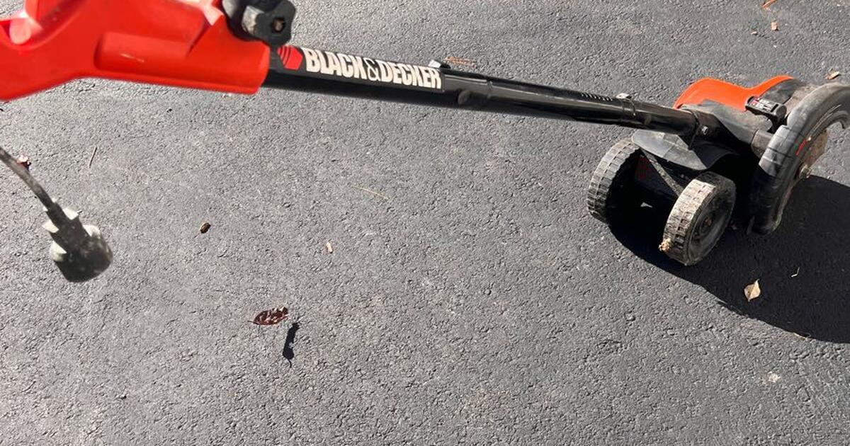 Black & Decker Edge Hog edger for $15 in Mansfield, MA | For Sale ...