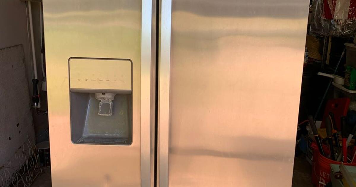 Fridge for sale for $400 in Oklahoma City, OK | Finds — Nextdoor