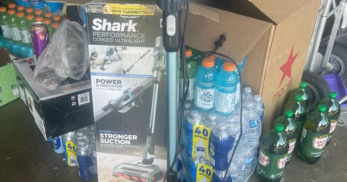 Shark Performance Corded Ultralight Vacuum for $50 in Gardena, CA | For ...