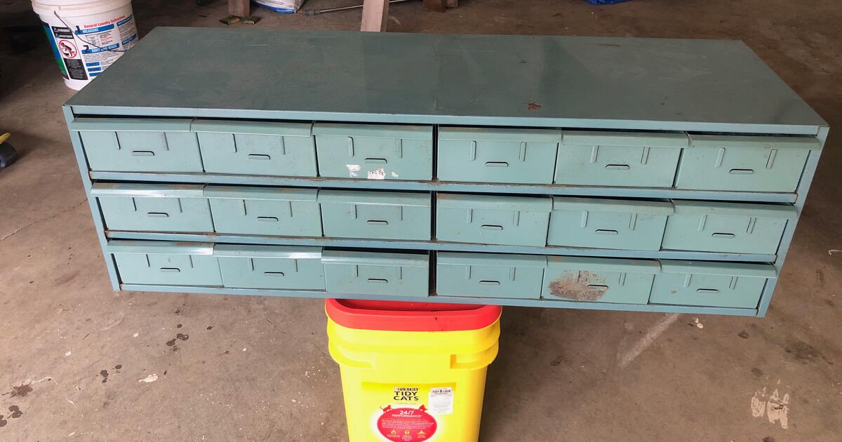 GARAGE SALE 4/6/24 8:30am Tools clothes home decor jewelry etc for $1 ...