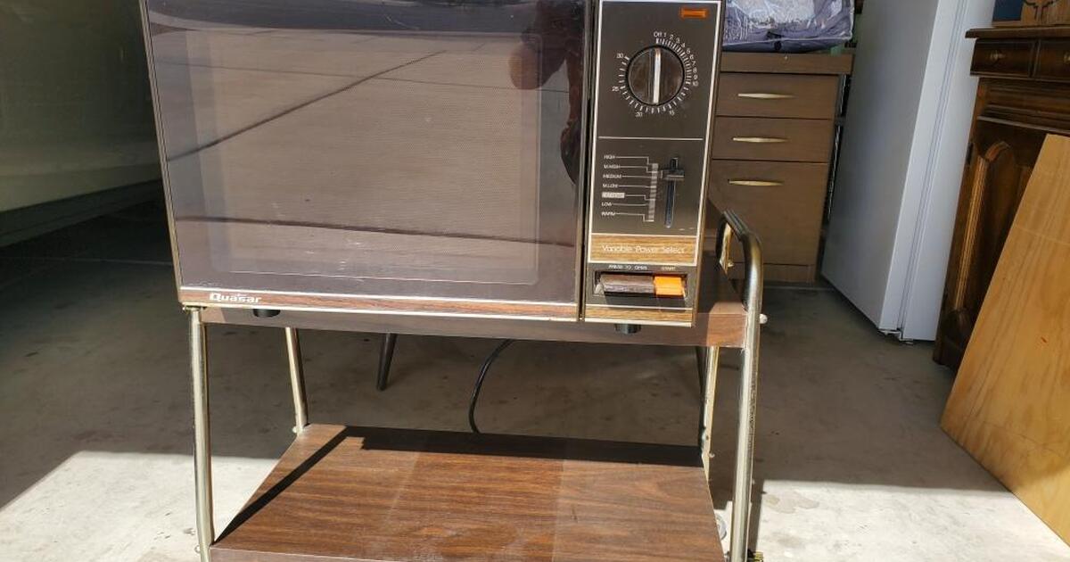 Quasar Microwave & Stand for $30 in Yuma, AZ | For Sale & Free — Nextdoor