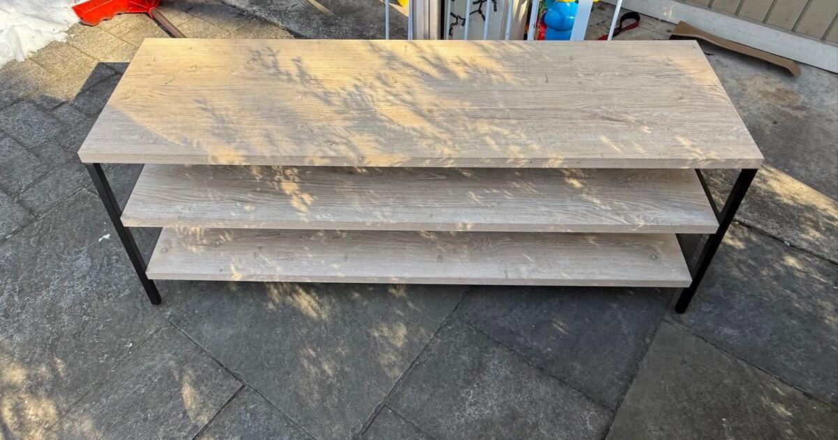 Tv stand for Free in Arlington, VA | For Sale & Free — Nextdoor