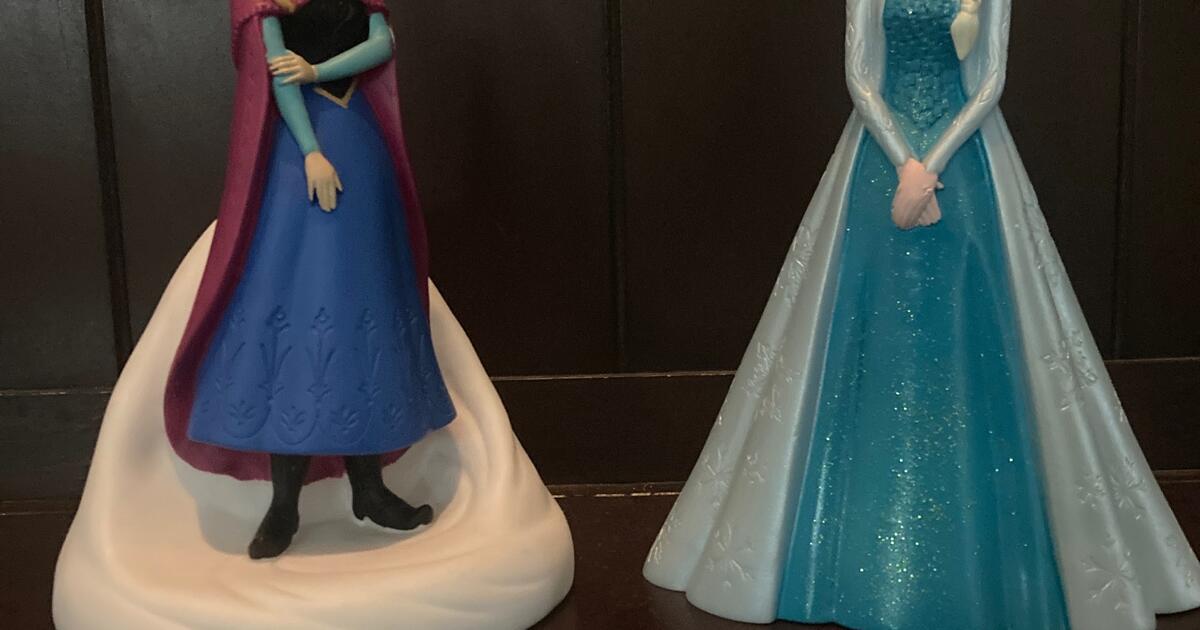 Disney's Frozen Anna & Elsa Molded Kids Coin Banks for $5 in El Dorado ...