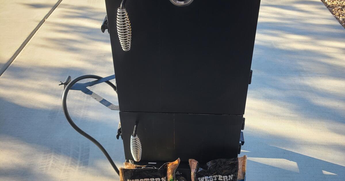 Masterbuilt Pro Dual Fuel Smoker for $65 in Mesquite, NV | For Sale ...