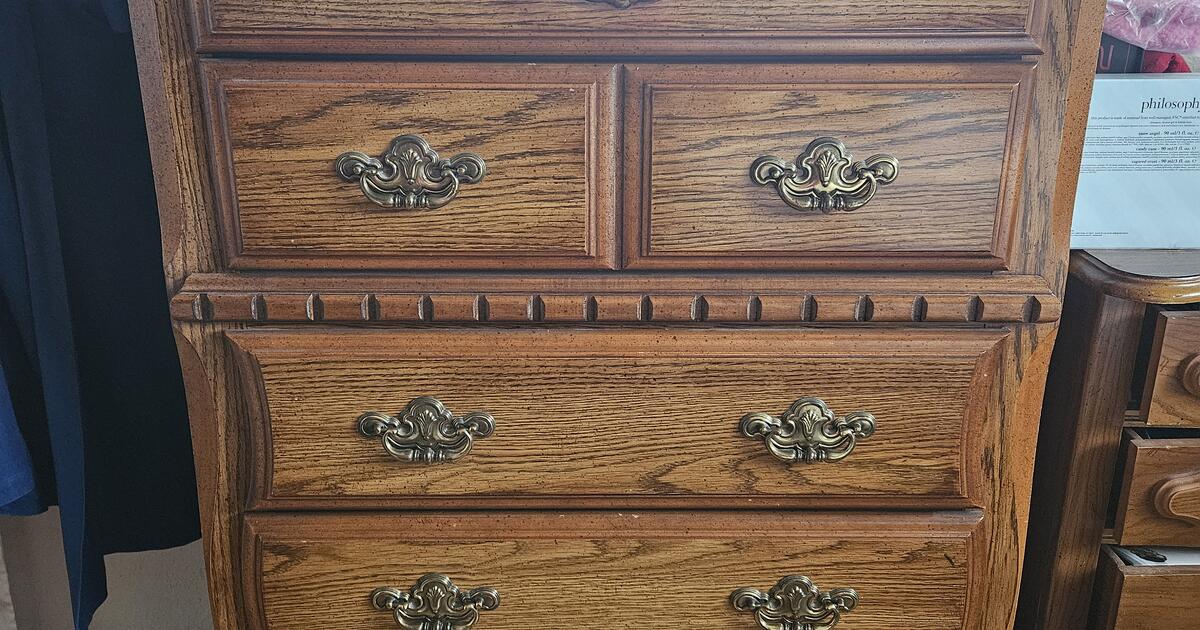 Queen Bedroom set, 8 pcs. for Free in Kent, WA | For Sale & Free — Nextdoor