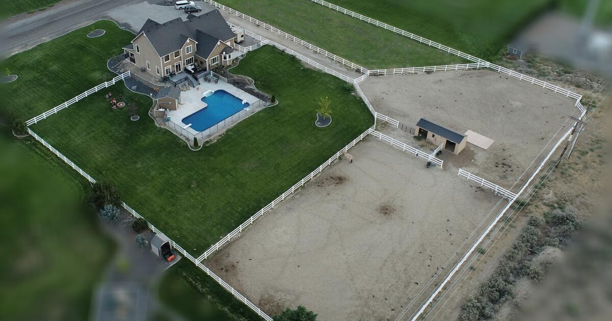 2 acres + House + Pool + Horses, prime location! for $1100000 in Kennewick, WA | For Sale & Free ...