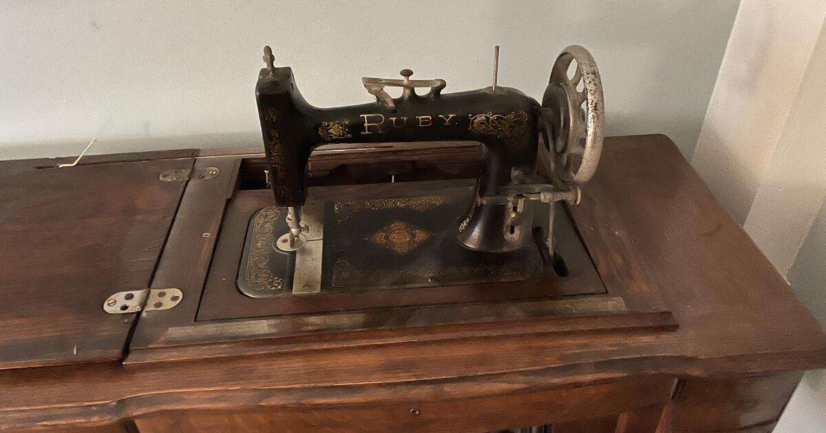 Vintage Ruby Sewing Machine for Free in Winston Salem, NC | For Sale ...