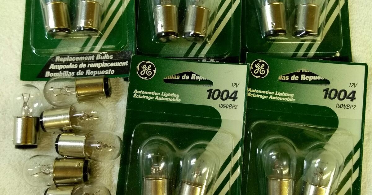 Automotive #1004 Bulbs for $1 in Wildwood, FL | For Sale & Free — Nextdoor