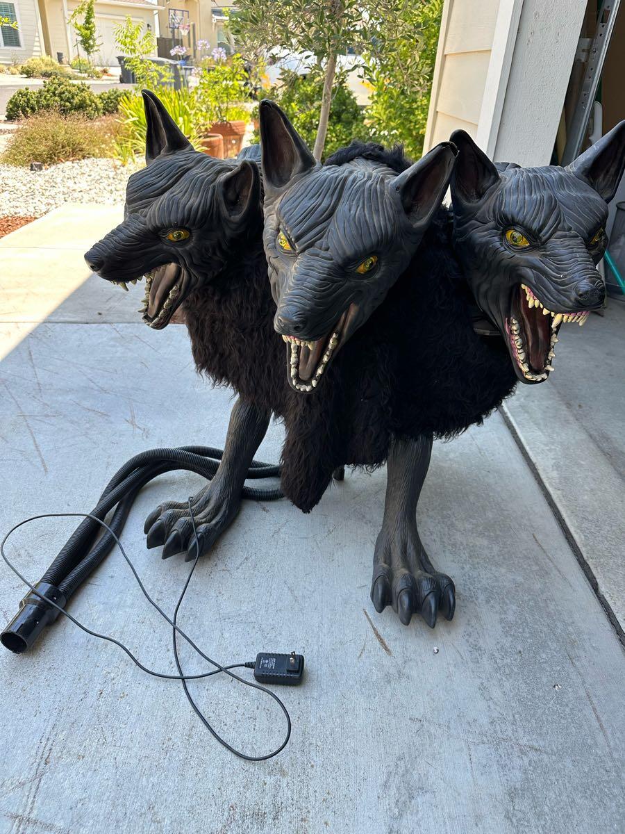 Animatronic Halloween wolf prop for Free in Davis, CA | For Sale & Free ...