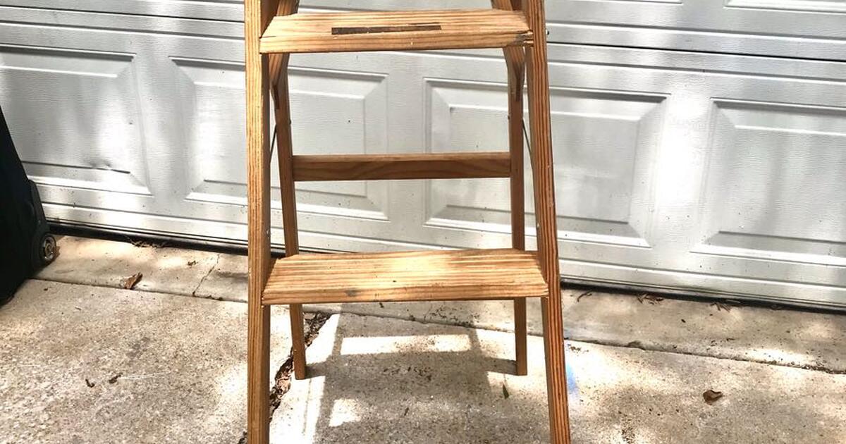 New 4’ three step wooden ladder. for $50 in Arlington, TX | For Sale ...