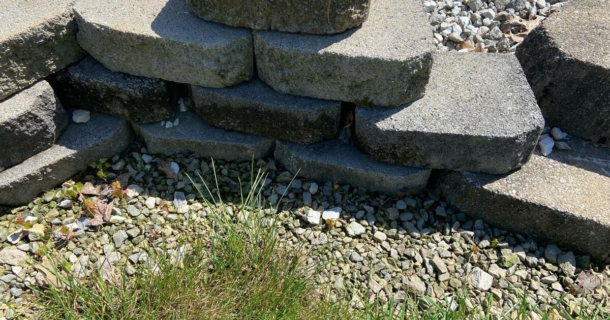 Free landscaping blocks in St. Charles, MO | For Sale & Free — Nextdoor