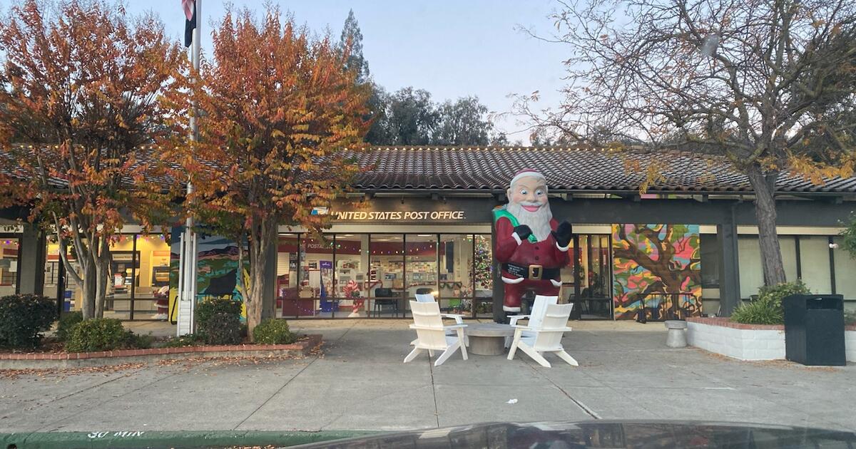 Santa Was Stolen From Alamo Post Office Saturday Night For Free In Santa Was Stolen From Alamo Post Office Saturday Night For Free In