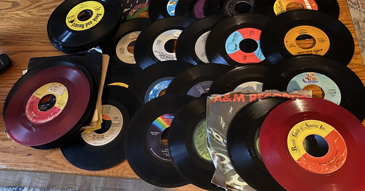 Records old 45s UNTESTED for $50 in Glenolden, PA | Finds — Nextdoor