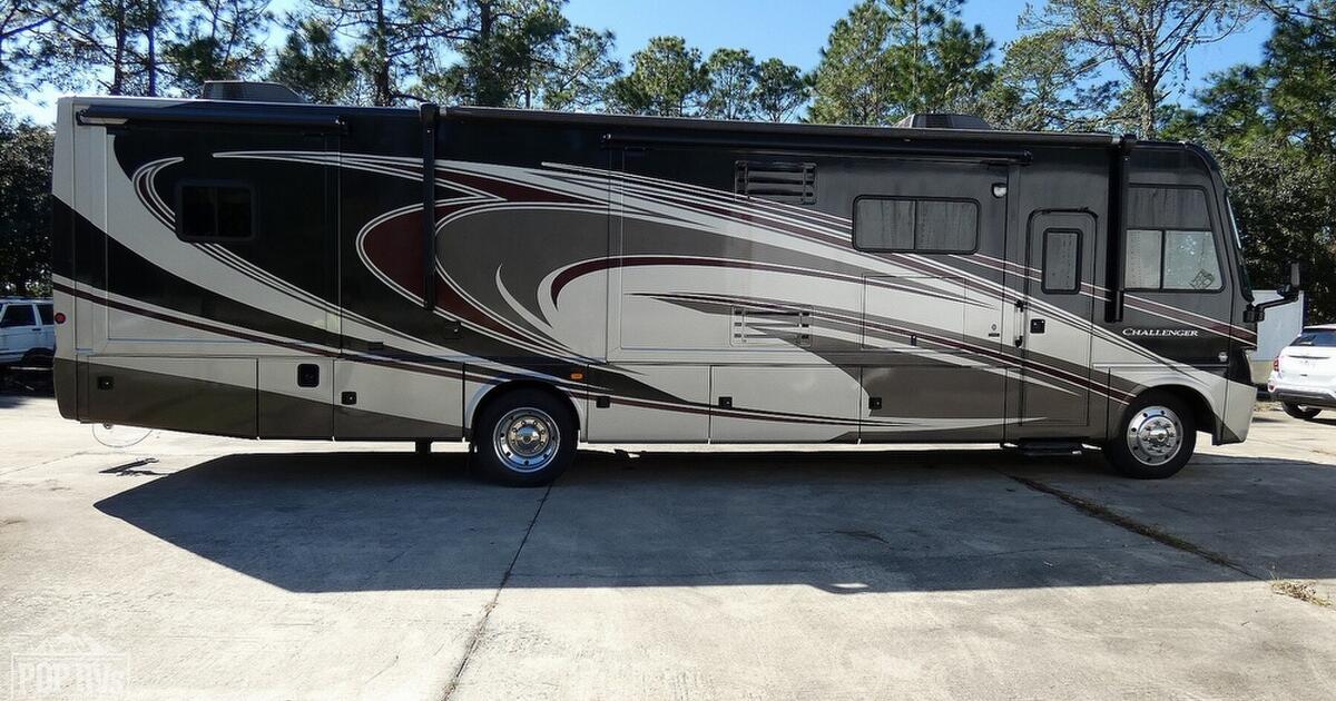 Class A 2014 Thor Challenger 37GT motorhome 37' 3 slides includes ...