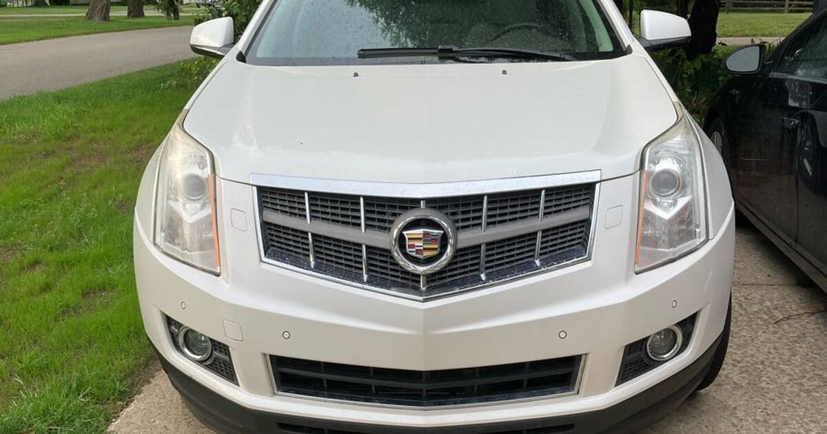2010 Cadillac SRX SUV AWD 178k miles for $6000 in Grand Rapids, MI | For Sale & Free — Nextdoor
