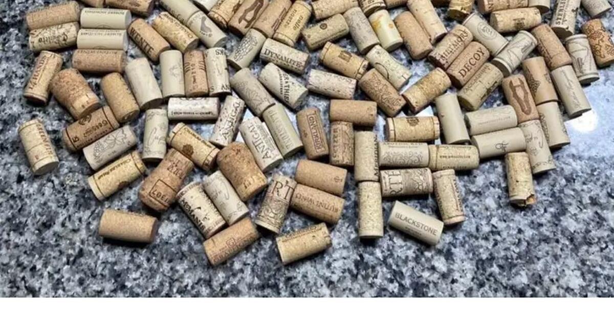 90 wine/champagne cork mix. Pick up near 55/64 for $4 in Apex, NC | For ...