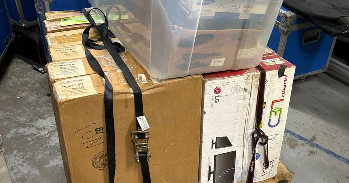 Pallet of 12 LG E2041T-BN Monitors for $70 in Orlando, FL | For Sale ...