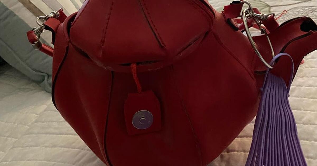 Teacup Purse: Red Hat Society (RED TEAPOT PURSE) for $20 in Fort Mohave ...