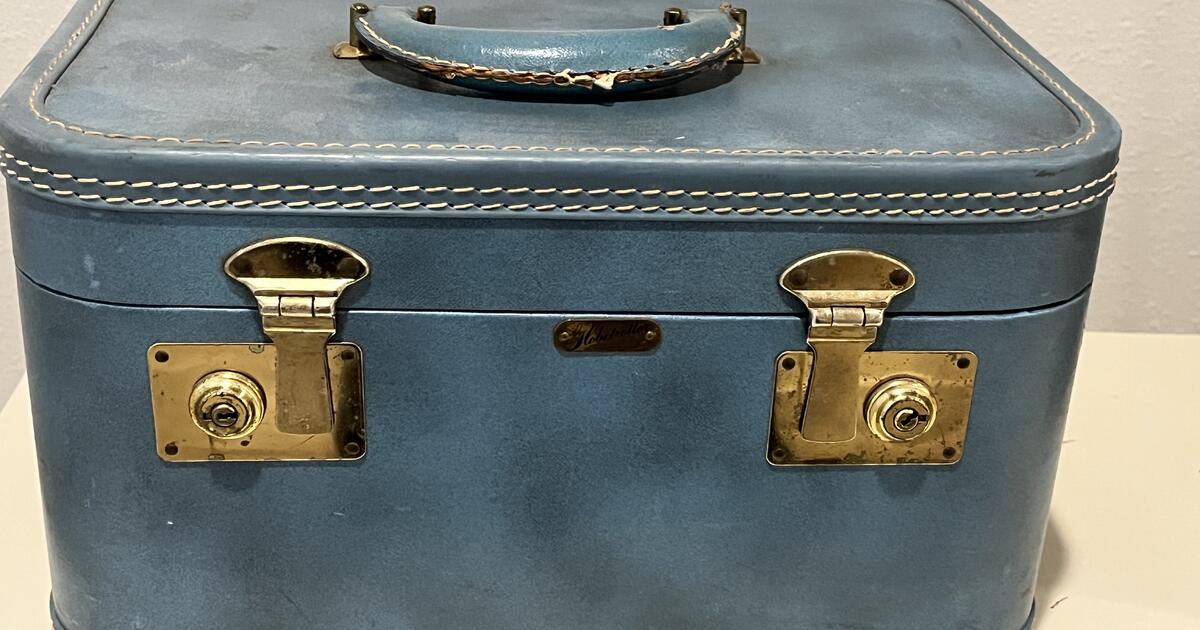 Vintage train cases/cosmetic travel case for Free in Ponte Vedra Beach ...
