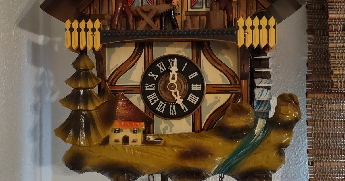 Nice Vintage Cuckoo Clock W/Man Chopping Wood, Men Sawing, Water Wheel ...