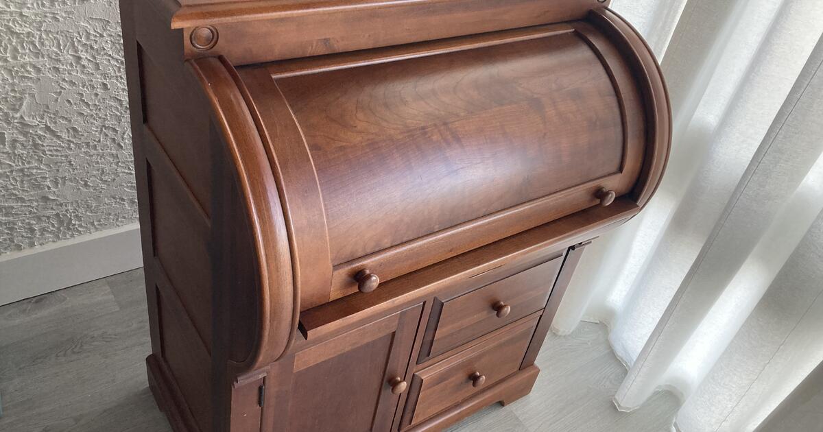 Barrel top desk for $125 in Howard, OH | For Sale & Free — Nextdoor