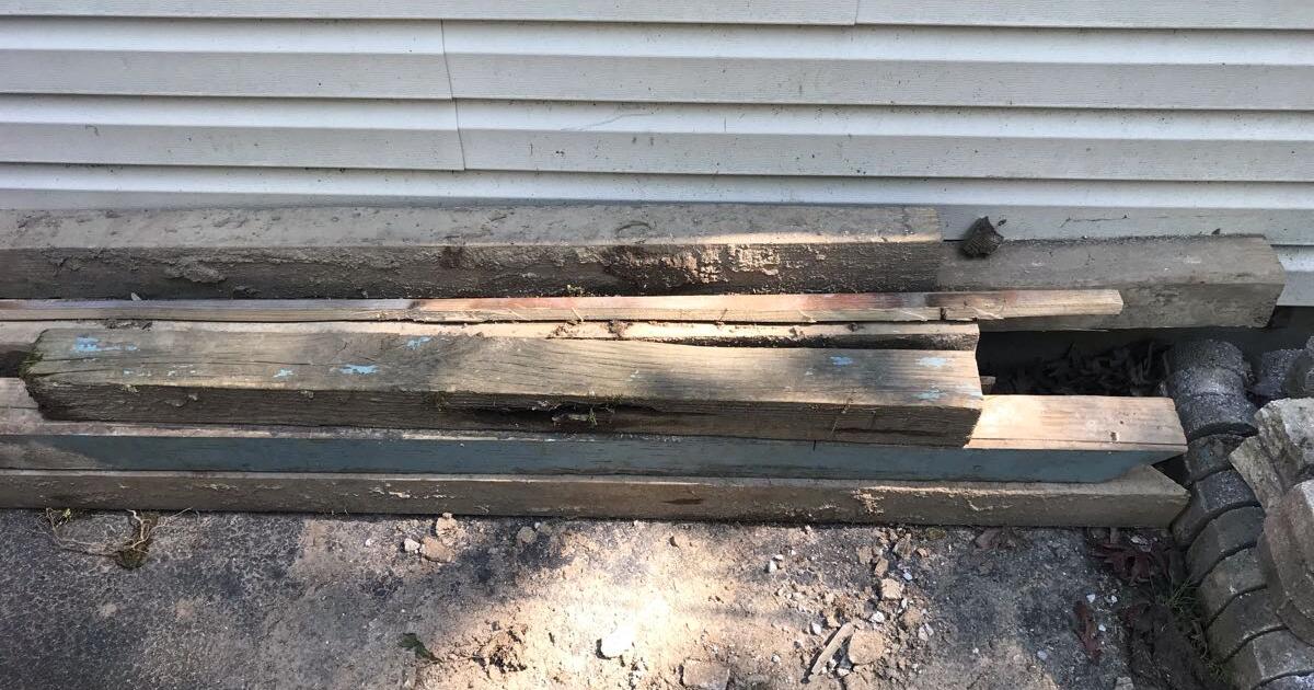 Free scalloped edging bricks & 4x4 landscaping wood p for Free in ...