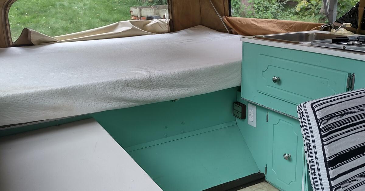 1991 Palomino Colt Pop Up Camper Trailer for $600 in Minnetonka, MN ...