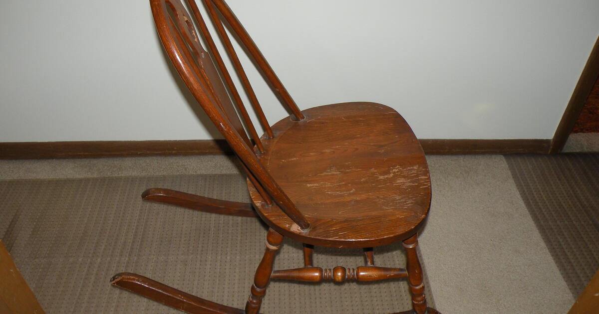 Vintage Spindle Back Sewing/Knitting/Nursing Small Wooden Rocking Chair ...