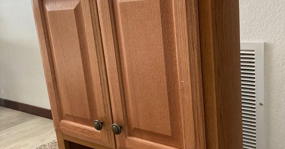 Bathroom Cabinet for Free in Los Osos, CA | For Sale & Free — Nextdoor