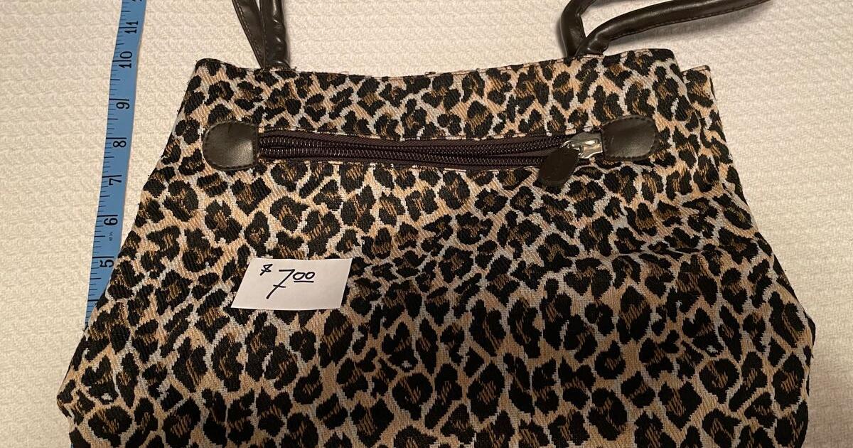 Purses, most are leather. in Sanford, FL | For Sale & Free — Nextdoor