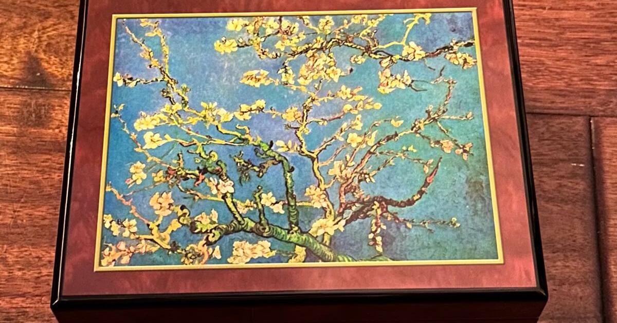 New! San Francisco Music Box Jewelry Box Van Gogh 5.75"D x 7"W x 3"H Paid $90 for $50 in ...