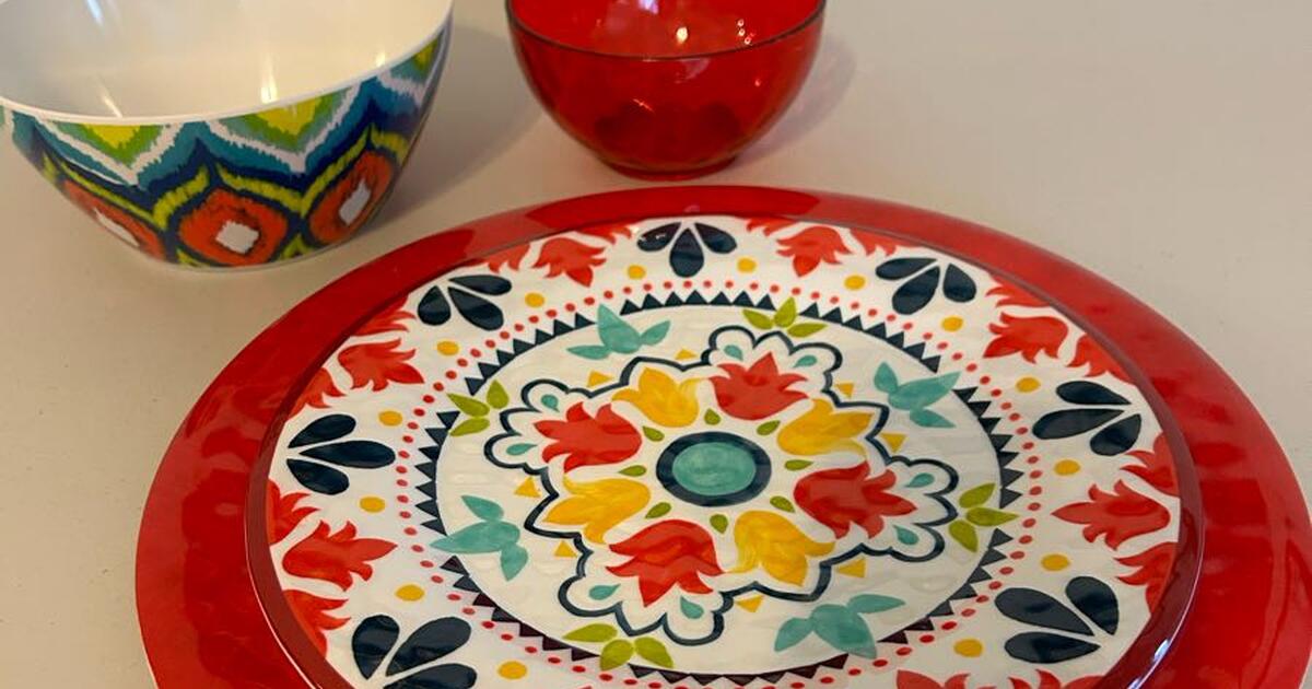 Melamine and Acrylic Dinnerware Set (service for 6) for $45 in Lakewood ...