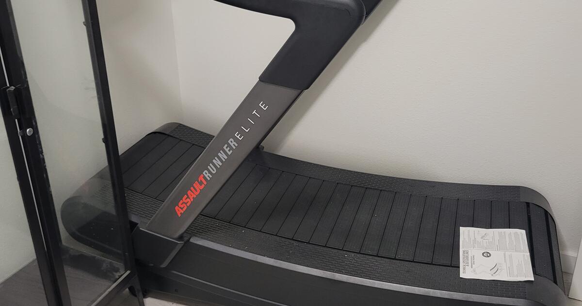 Assault Runner Elite Treadmill for $2950 in Camano Island, WA | For ...