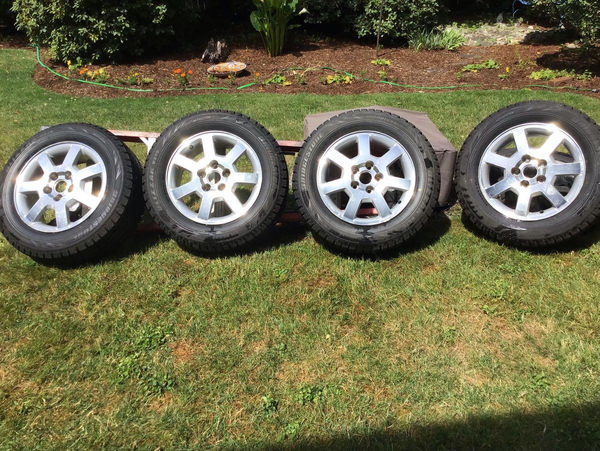 4 Bridgestone Blizzack studless snow tires 235/60 R16. Mounted/balanced ...